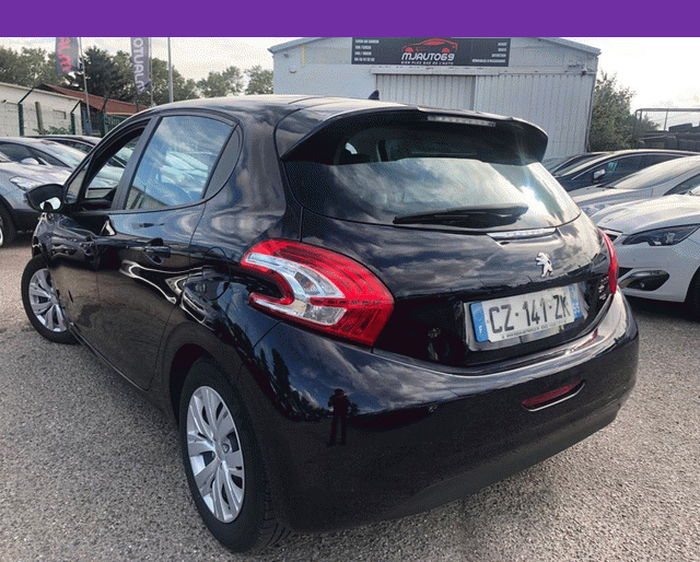 Peugeot Peugeot 208 - 1.6L HDI 92cv ACTIVE NOIRE 5P.